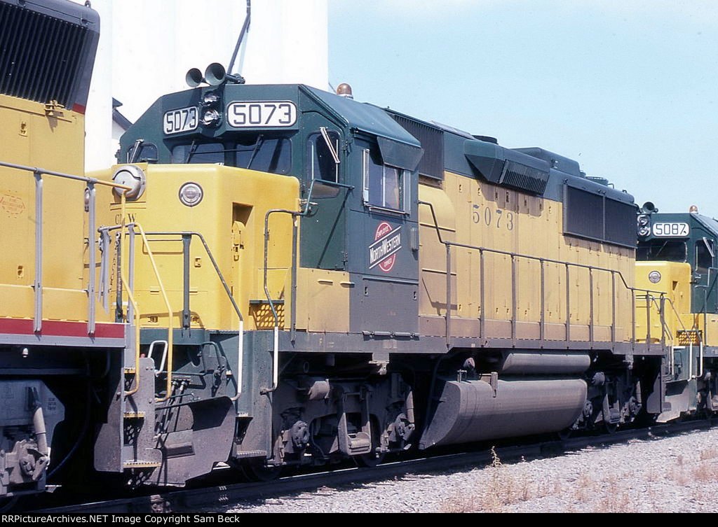 CNW 5073--GP50